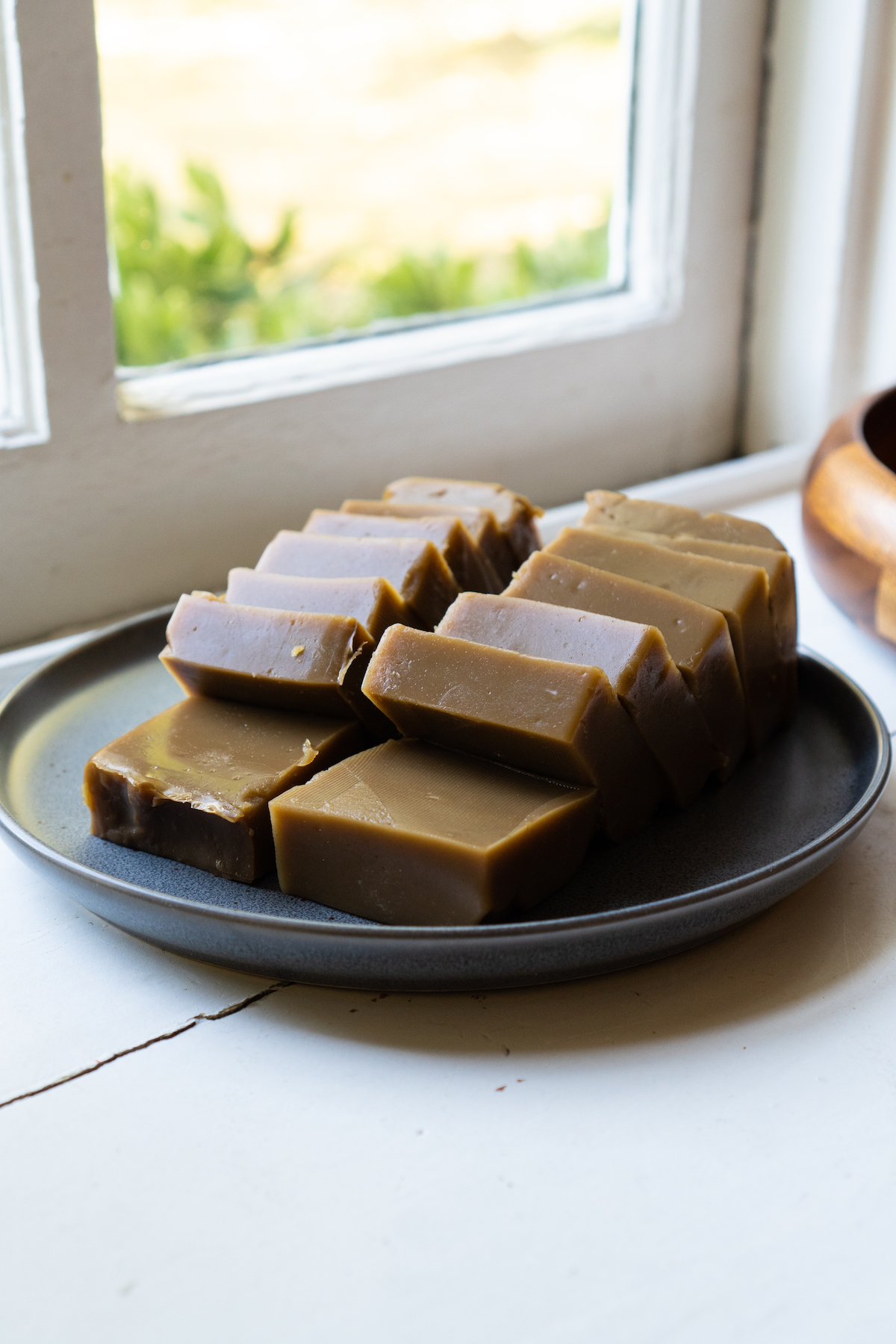 Korean Acorn Jelly Recipe (Dotorimuk) - Carving A Journey