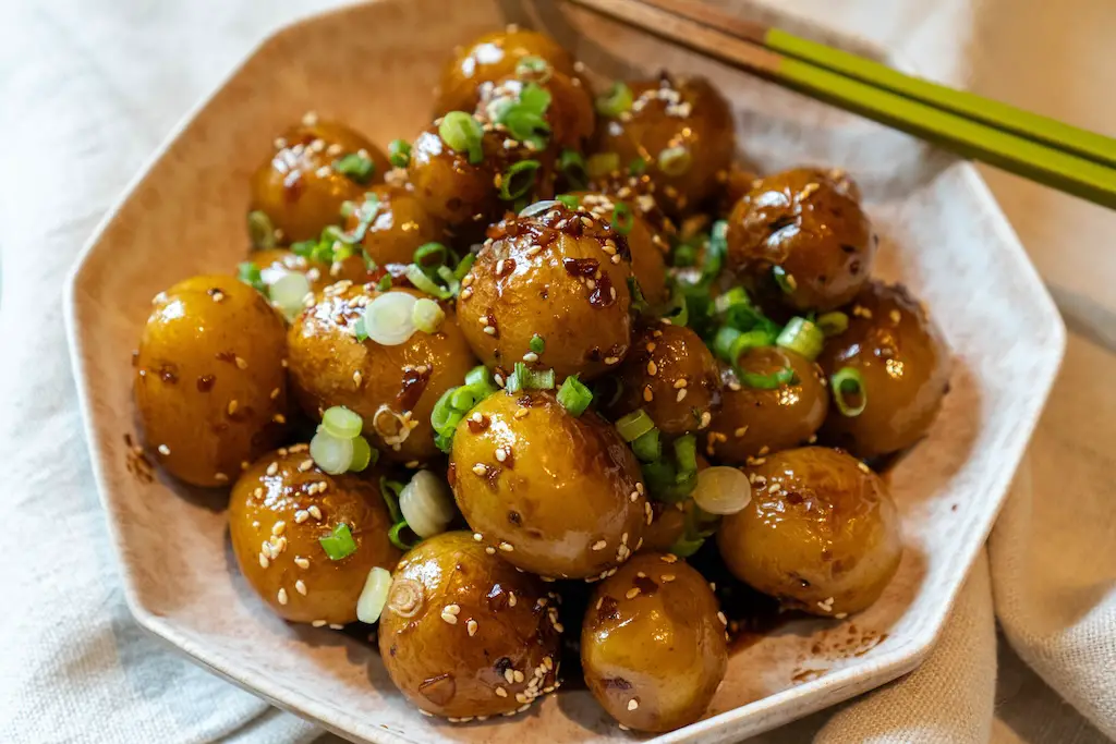 Gamja Jorim Recipe (Korean Braised Potatoes) - Carving A Journey